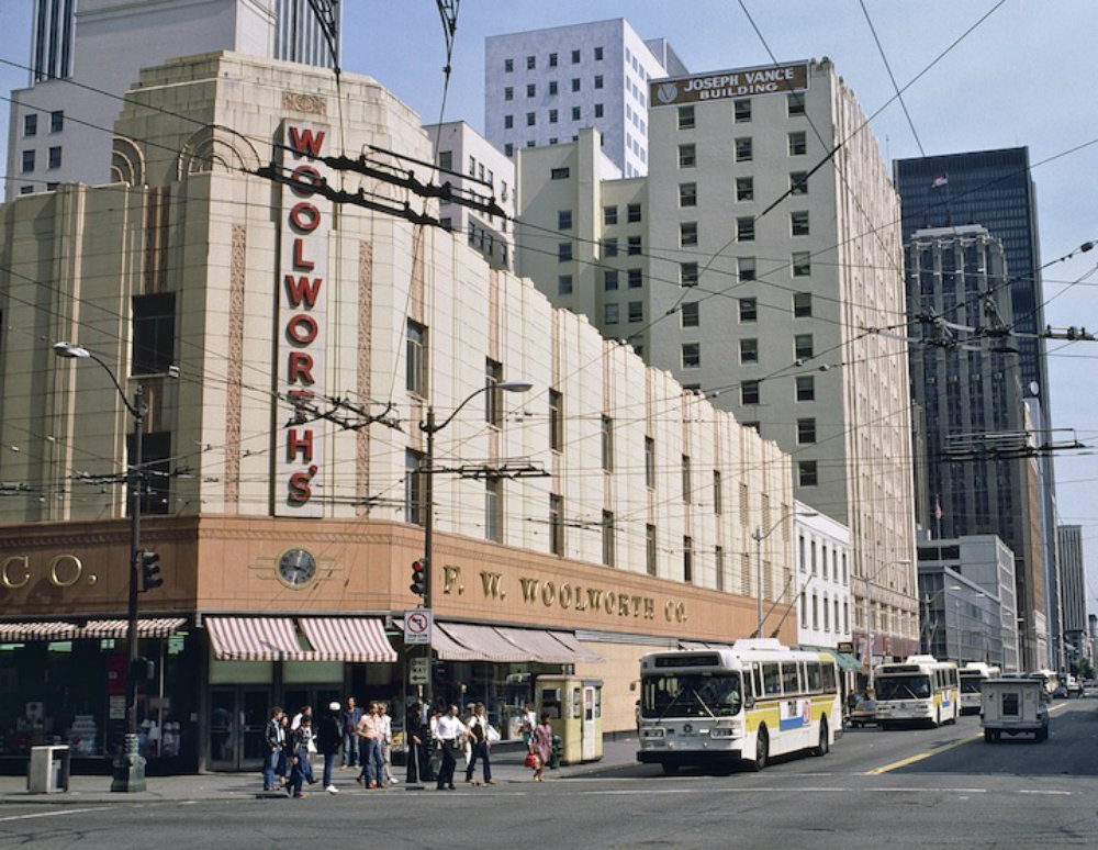 Downtown Cincinnati Shopping Mall