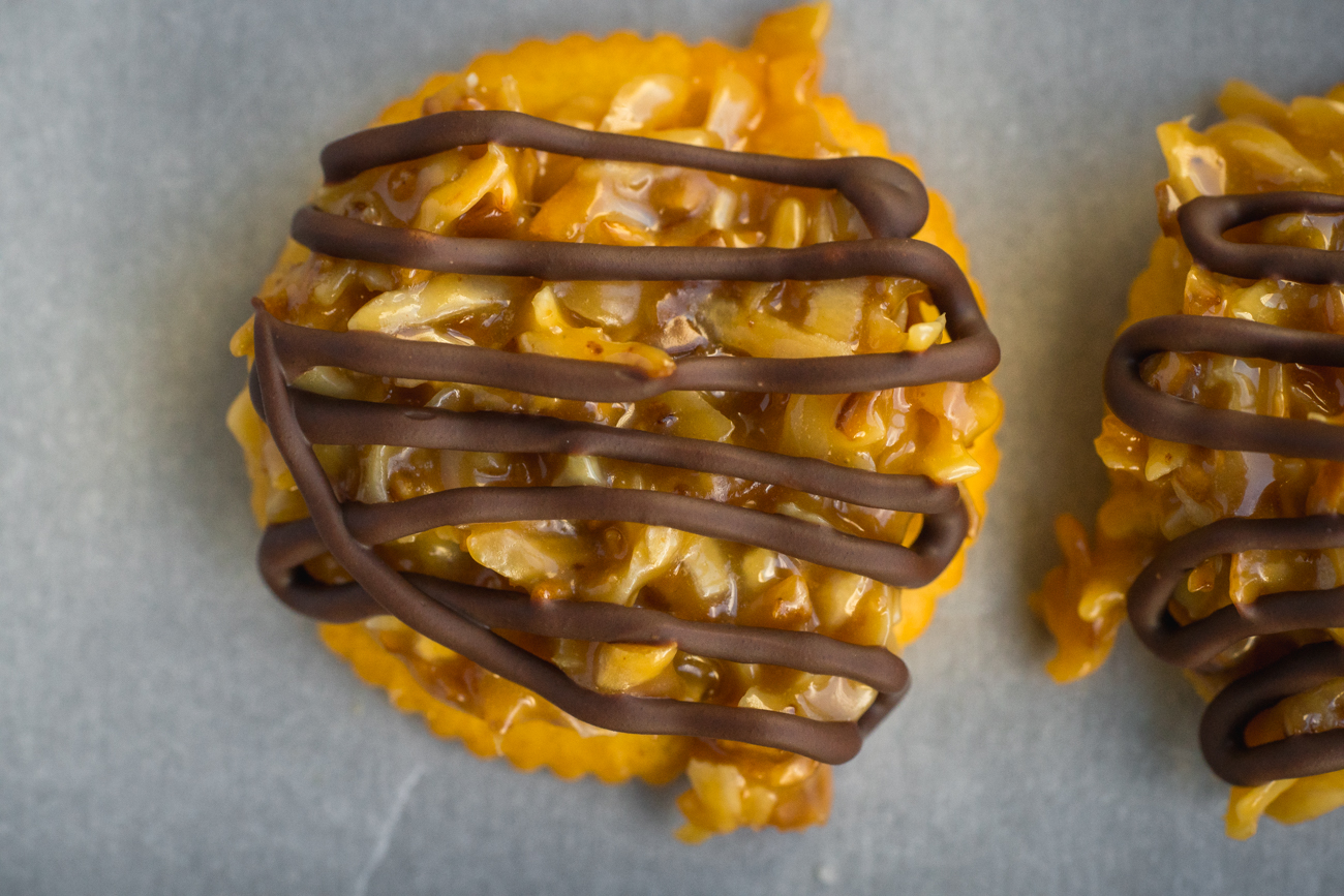 No-Bake Copycat Samoa Girl Scout Cookies – Live Play Eat