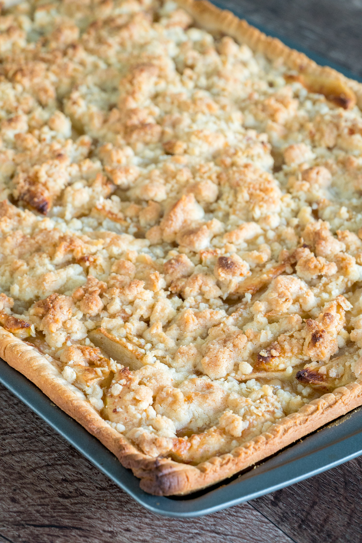 Apple Crumb Slab Pie – Live Play Eat