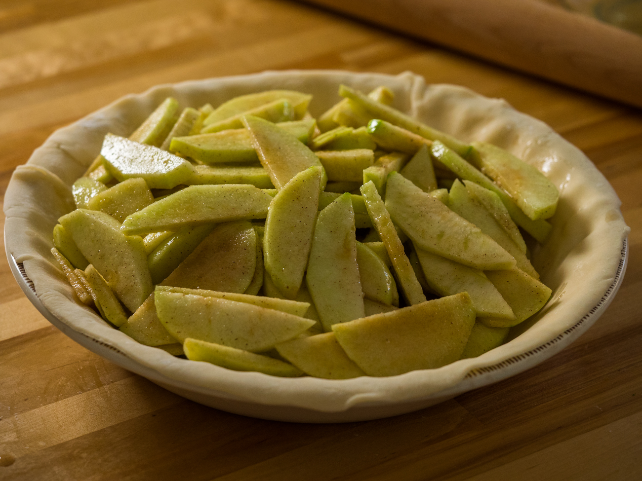 Paper Bag Apple Pie – Live Play Eat