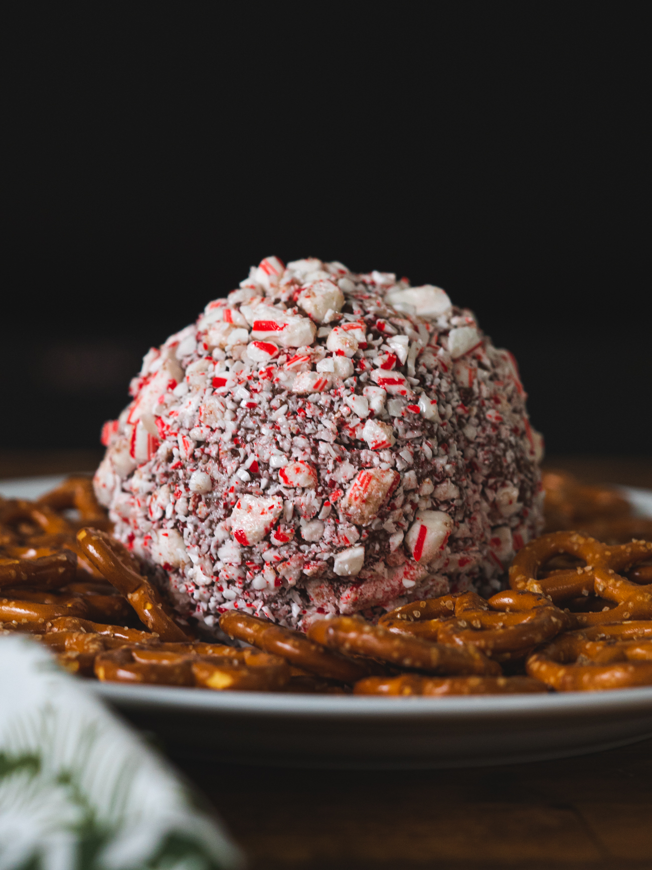 Chocolate Peppermint Cheesecake Ball – Live Play Eat