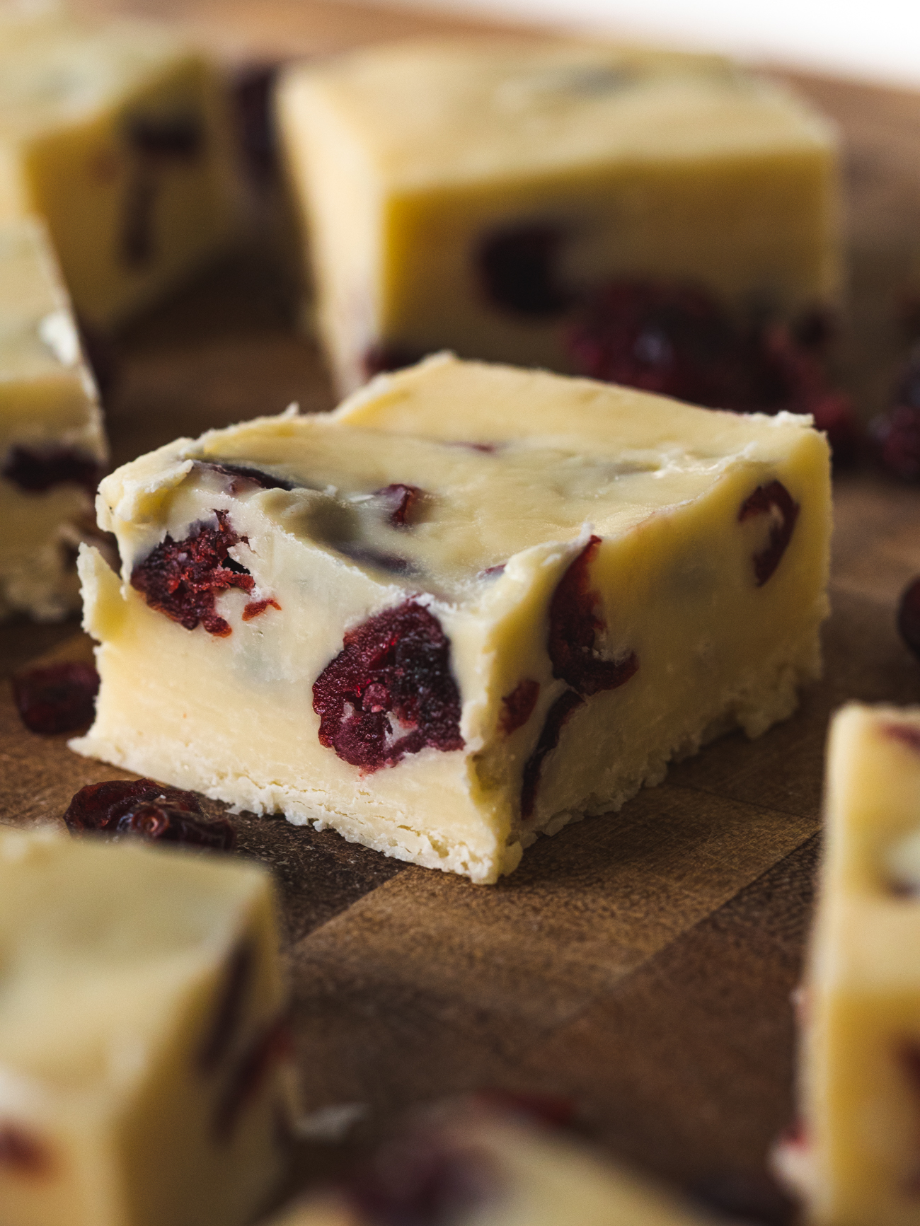 White Chocolate Cranberry Fudge – Live Play Eat