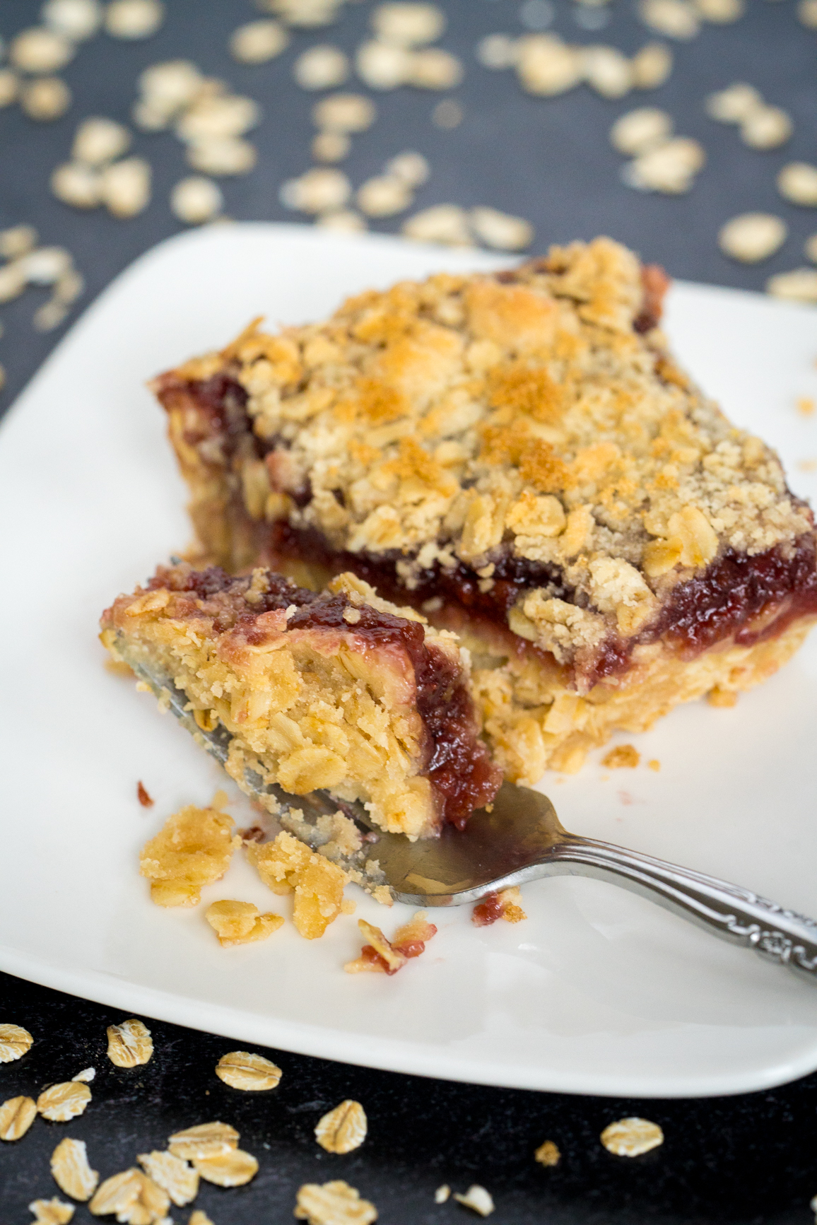 Raspberry Oatmeal Crumble Bars – Live Play Eat
